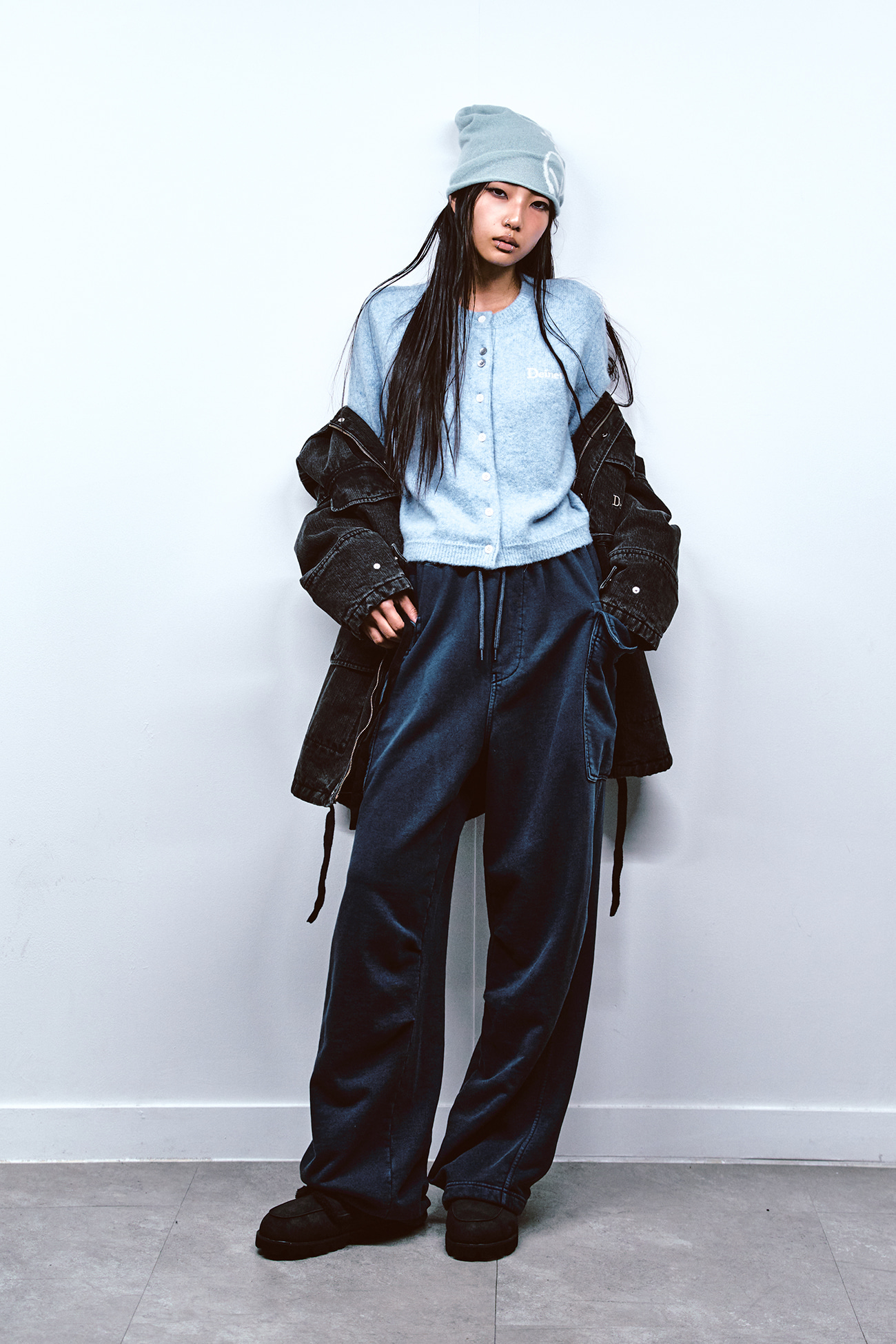 ALPACA ROUND KNIT CARDIGAN IN LIGHT BLUE | DEINET