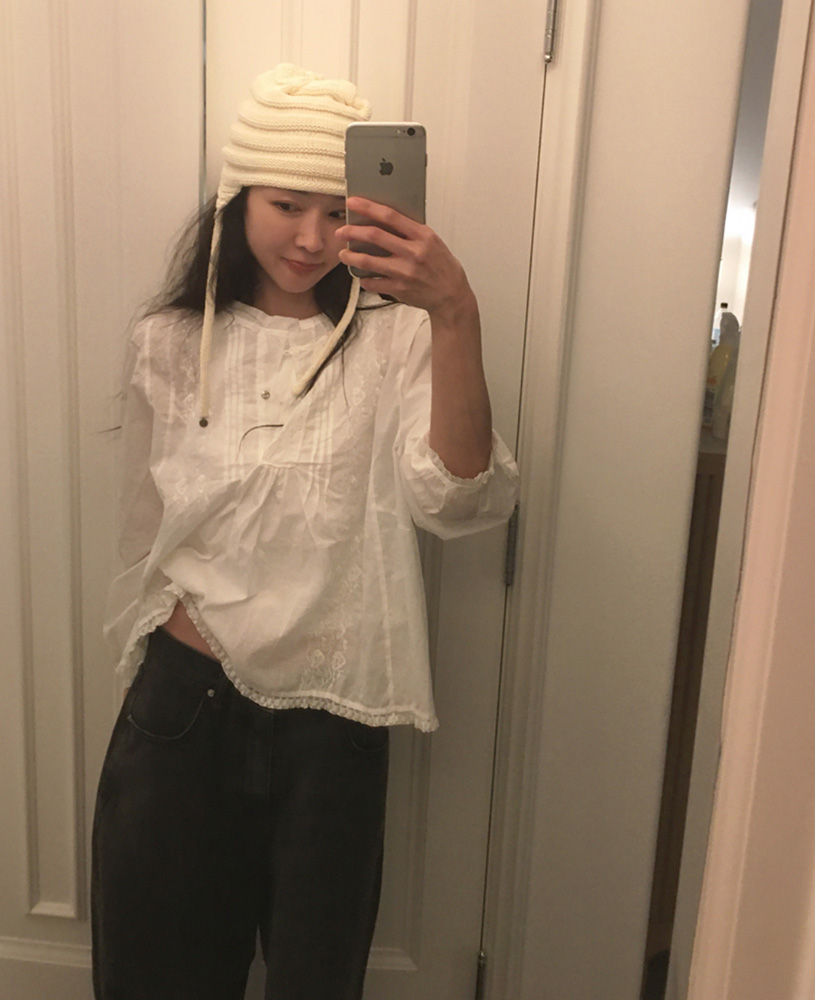 Shop Maybe Baby for modern, simple, girlish style clothing | MAYBE BABY