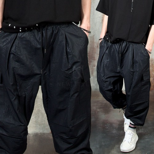 Pintuck string baggy cargo pants