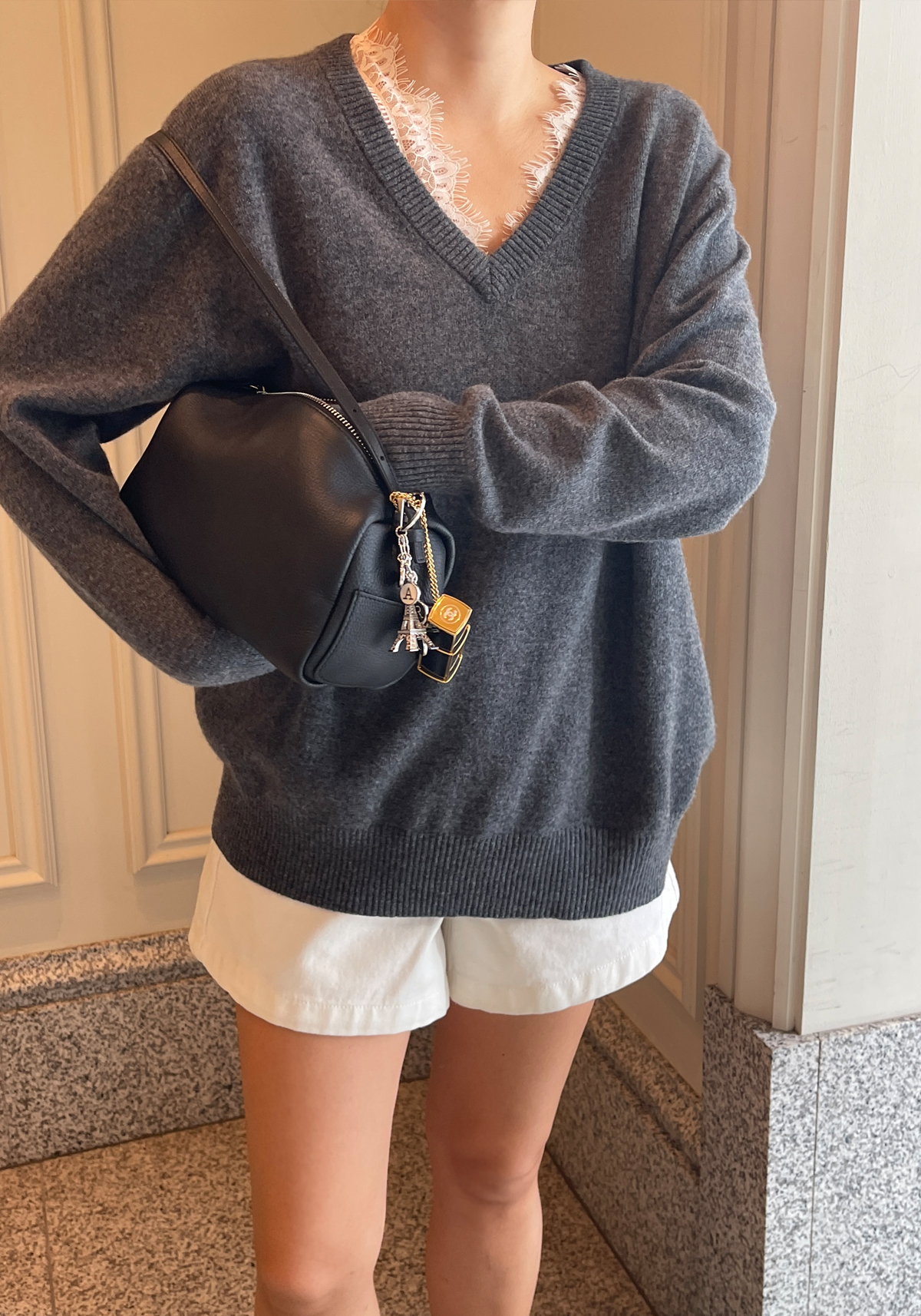 Superfine wool 100% deep v-neck loose-fit knit 3col | SSUMJ